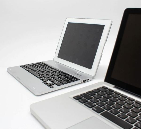 Transforma-ti noul iPad intr-un netbook cu ajutorul carcasei Notebook Case